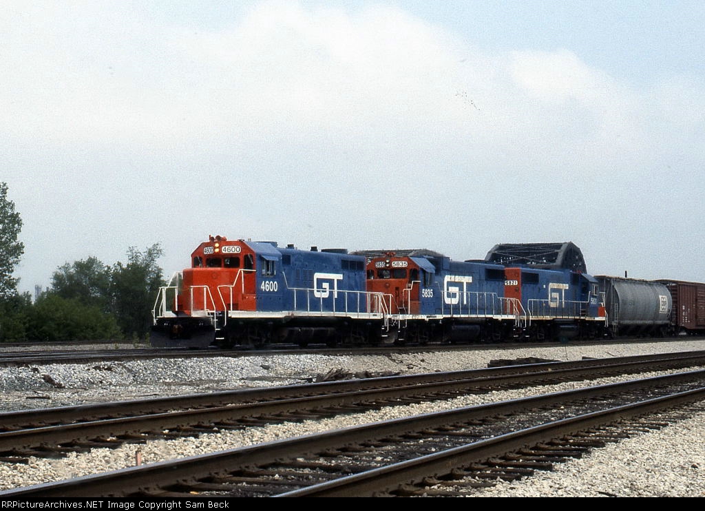 GTW 4600, 5835, and 5821 on #392
